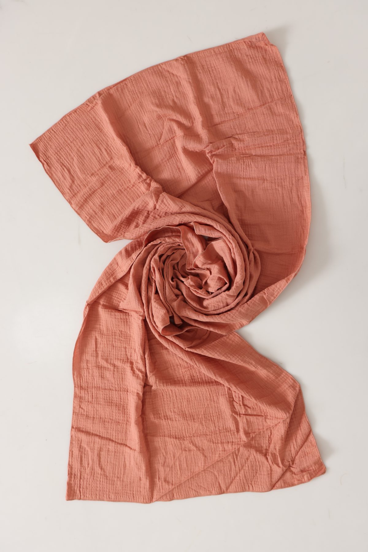 מטפחת ניצן - ברצ'ה